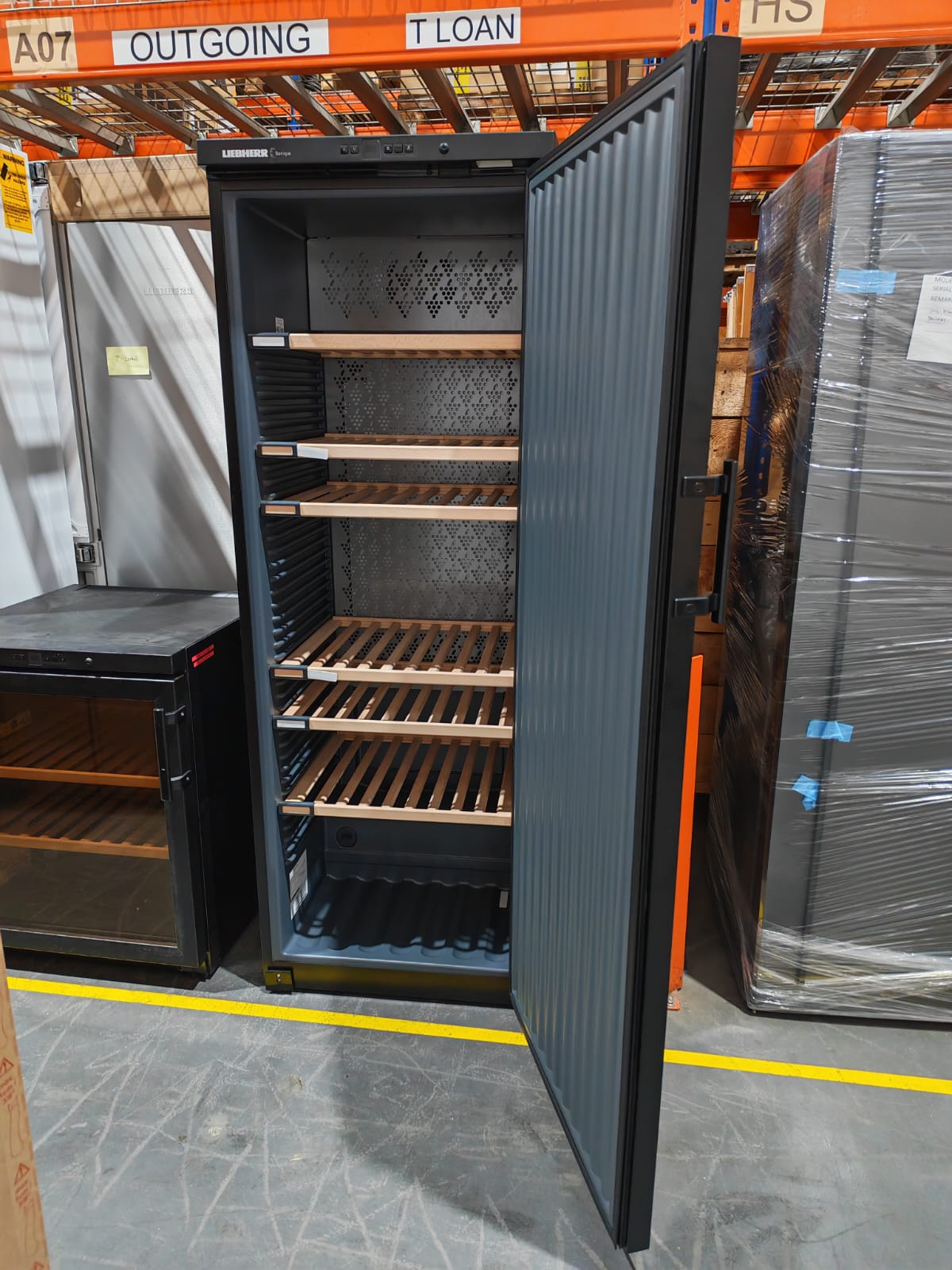 Liebherr 195 Bot Wine Cabinet(Black Door) (Display Set)